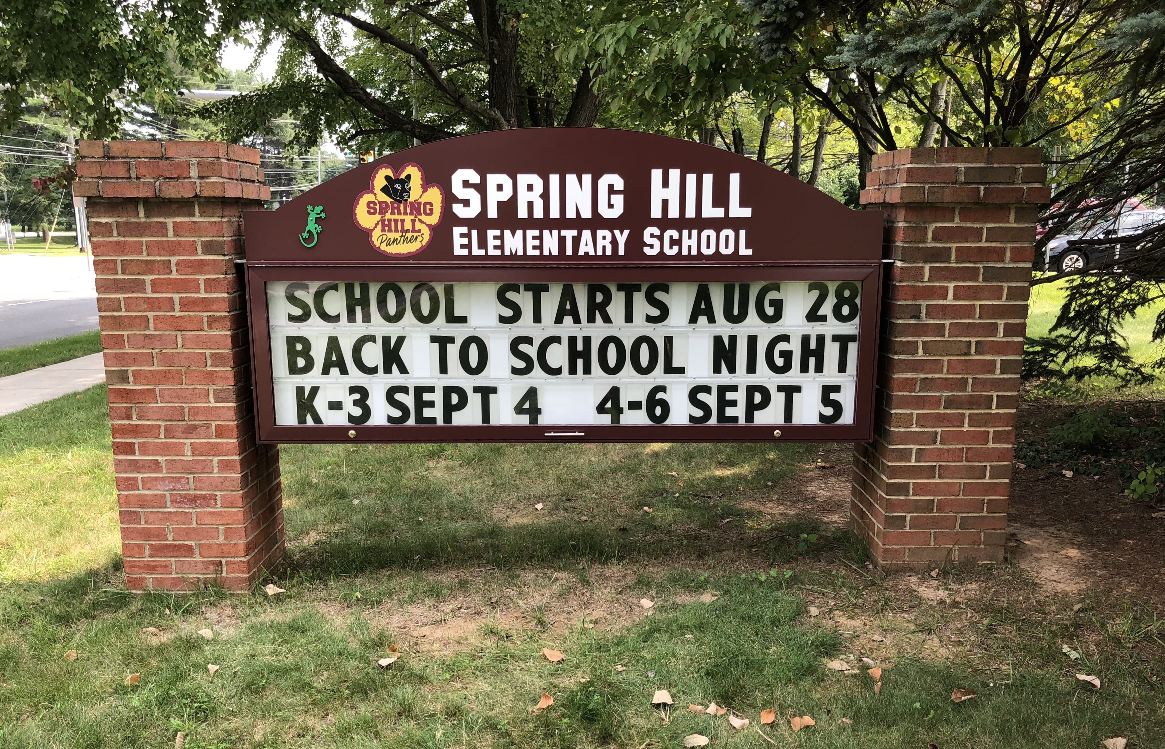 SHE sign – Spring Hill PTO